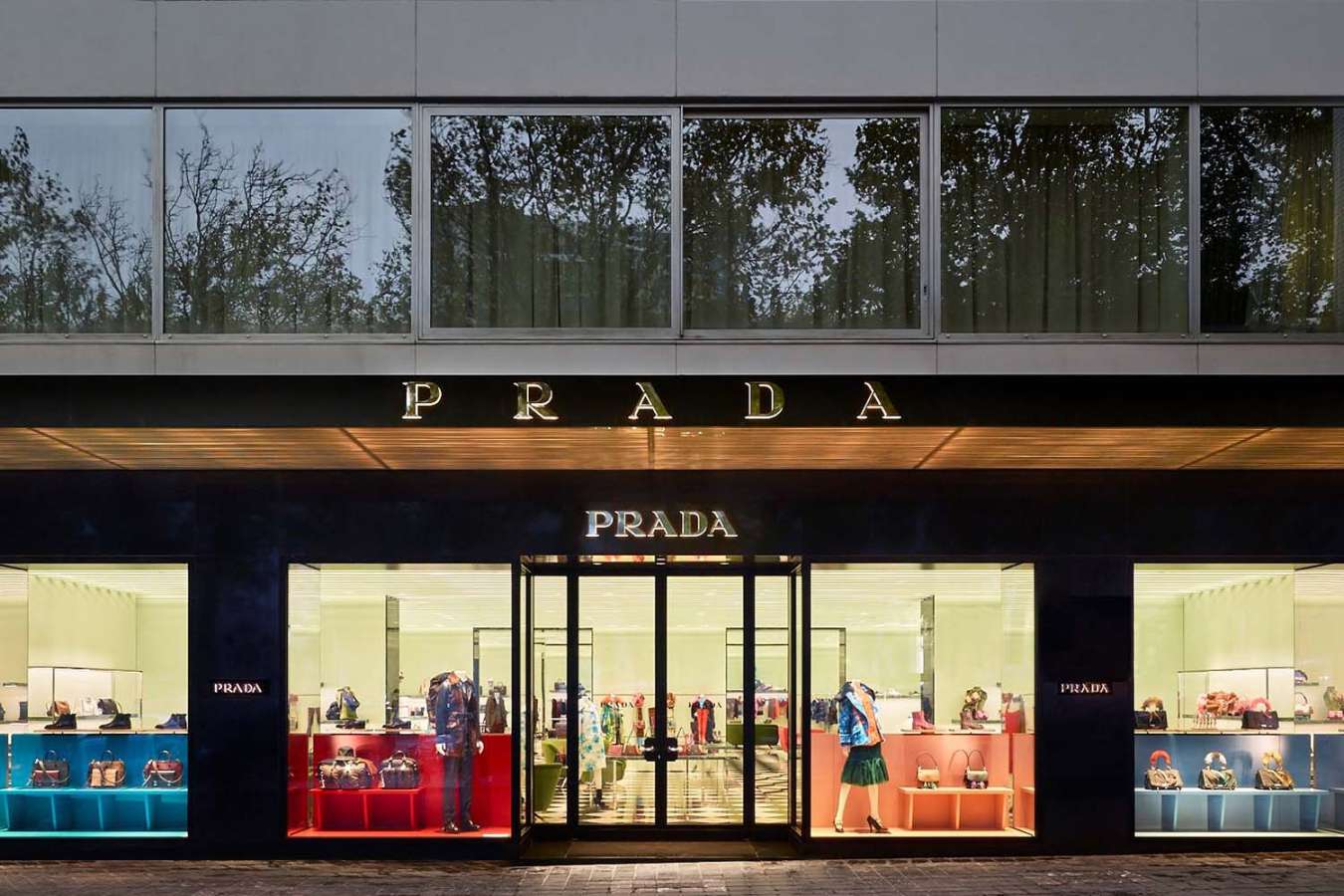 Prada flexes its muscles ahead of Versace takeover - RetailDetail EU