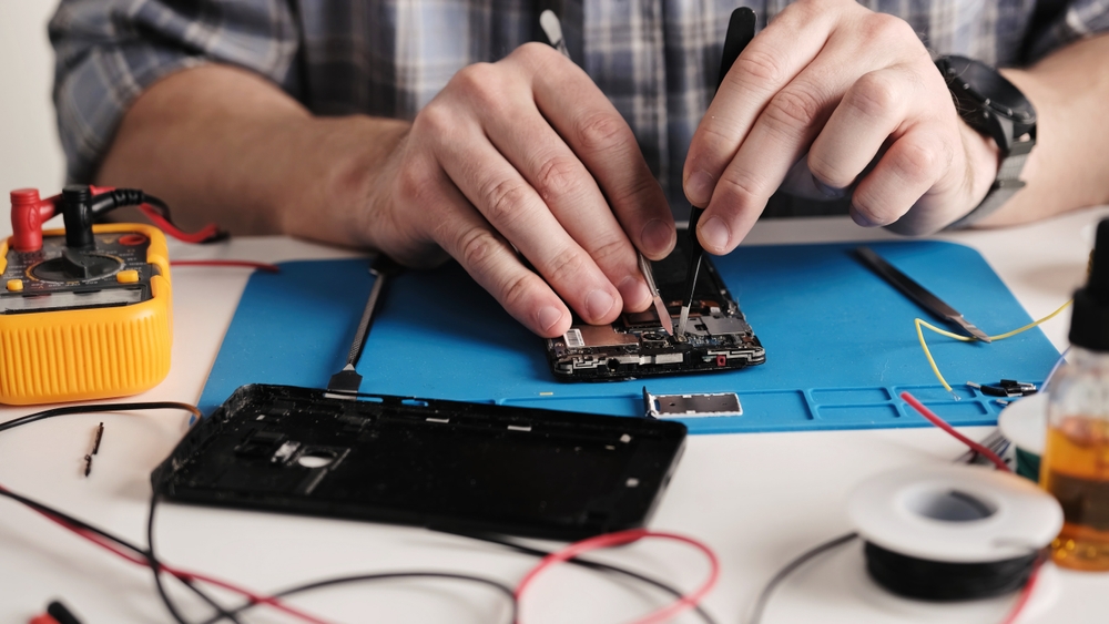 "More than half of all consumer electronics will be sold online by 2026 ...