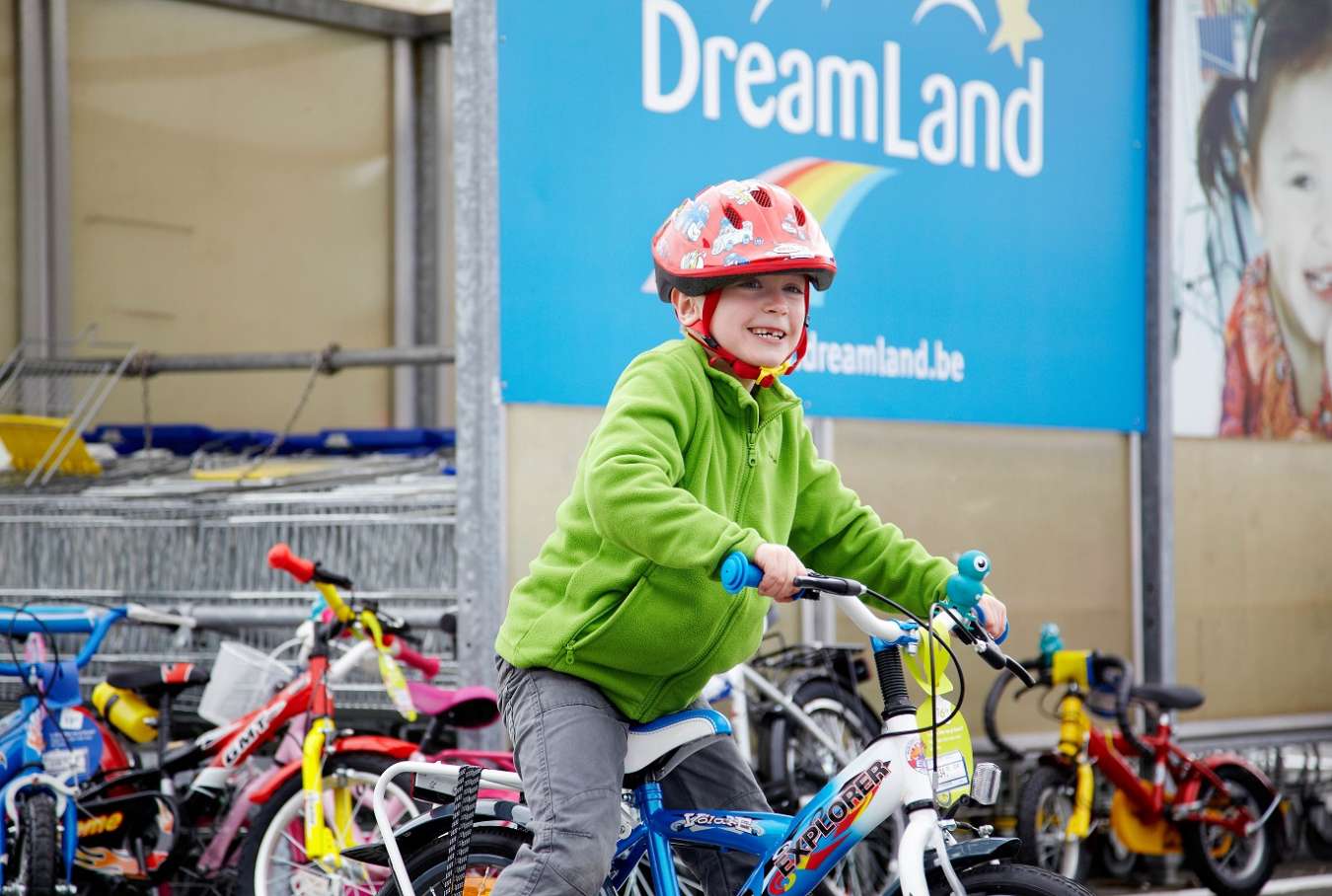 DreamLand opens stores at all former Cora sites - RetailDetail EU