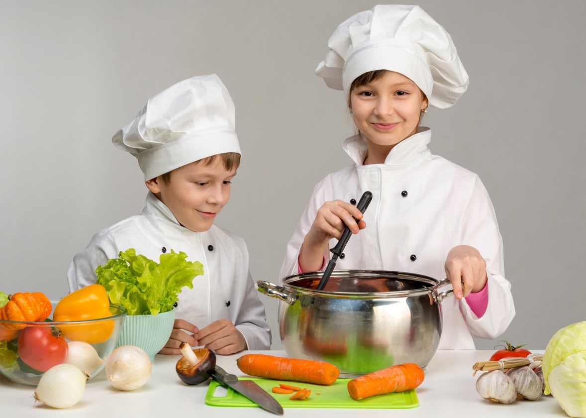 Delhaize claims first with summer cooking camps for children ...